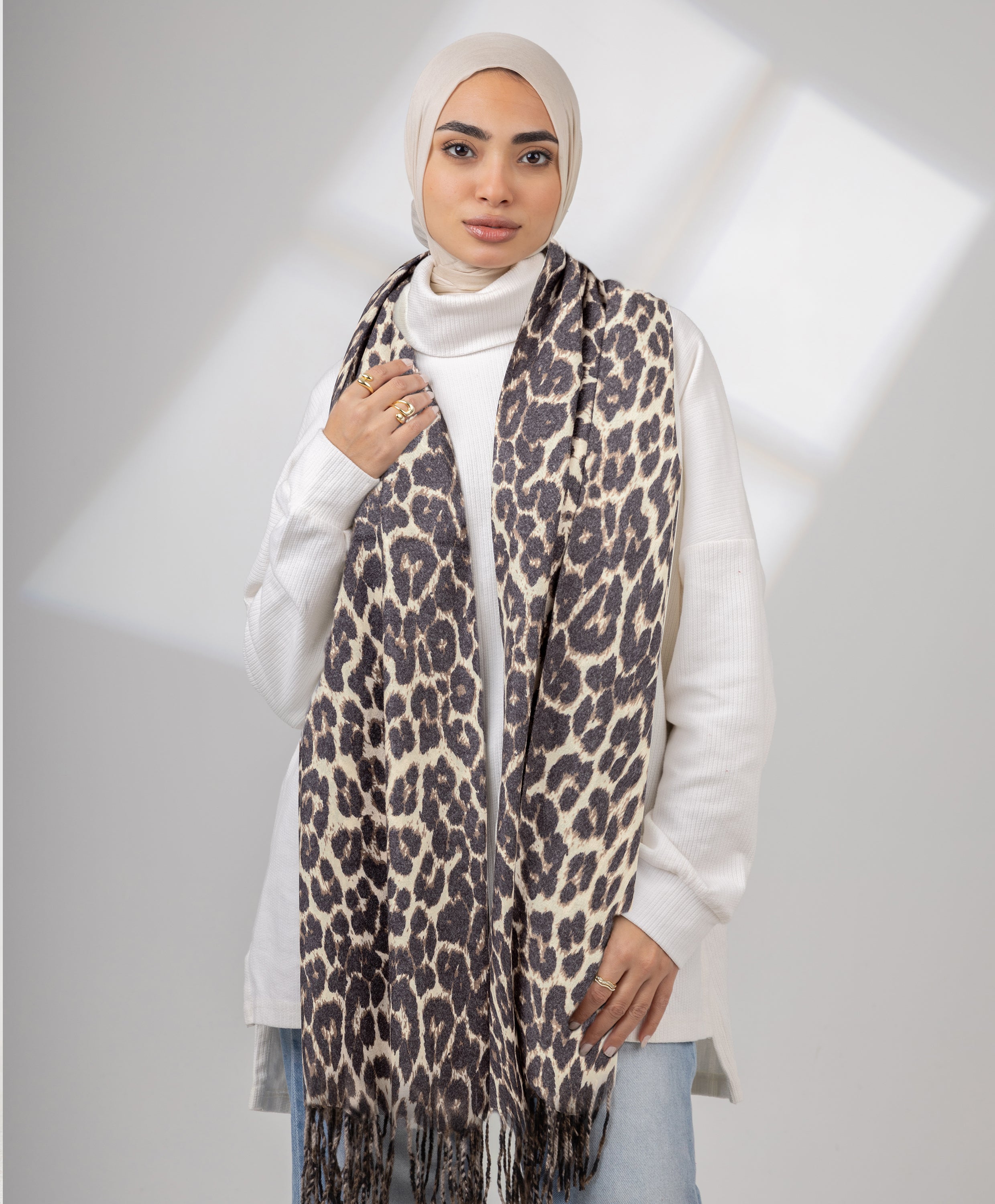 Shawls Offer – Page 2 – Le Voile