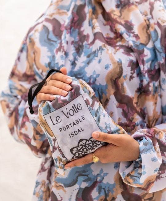 Portable Items – Le Voile