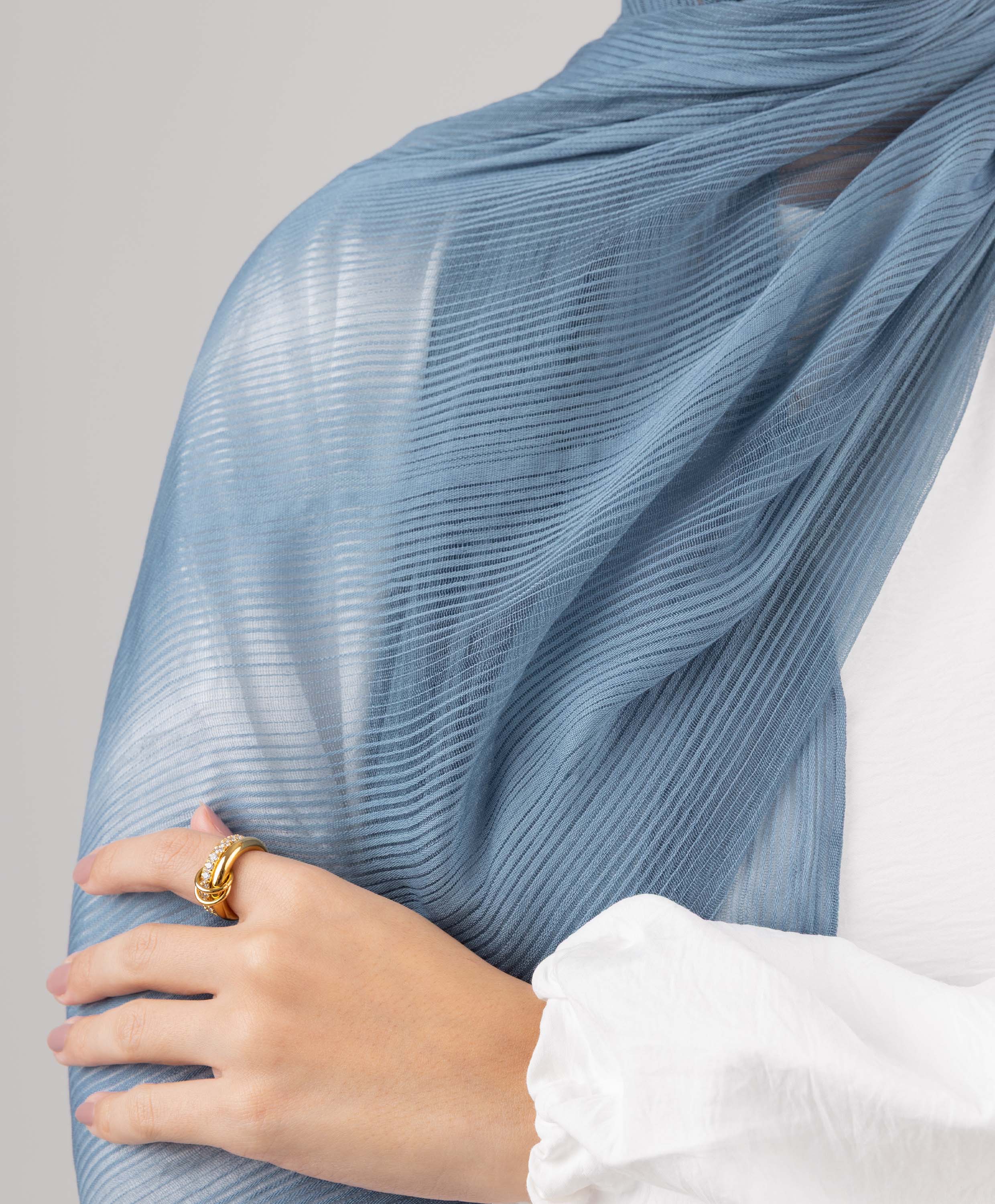Flowy Silk Scarf – Le Voile